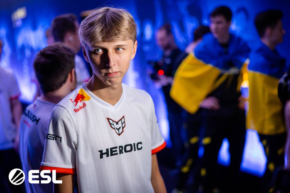 Heroic arrasa NAVI e reserva lugar na final do IEM Katowice 2023